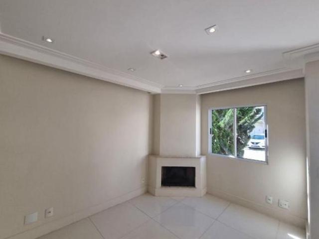 Casa no Condomínio Villas da Granja 3, `a venda, em Cotia/Sp