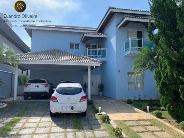 Casa no Condomínio Villas de Santana em Jacareí SP