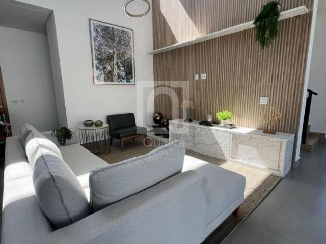 Casa no condomínio villas do golf Itu