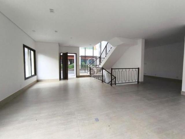 Casa no Condomínio VISTA 908 em Santo Amaro Casa de 337m² com 4 suites, 5 banh