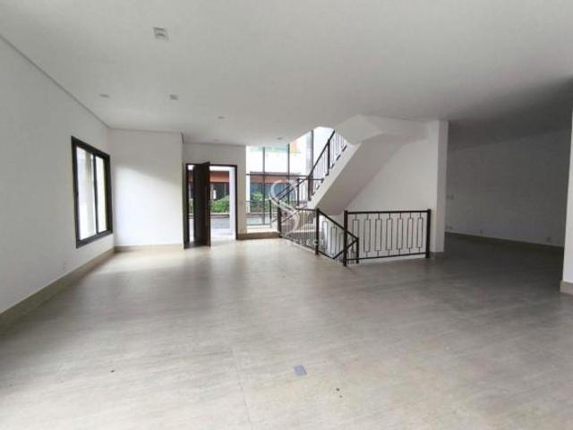 Casa no Condomínio VISTA 908 em Santo Amaro Casa de 337m² com 4 suites, 5 banheiros e 3 vagas