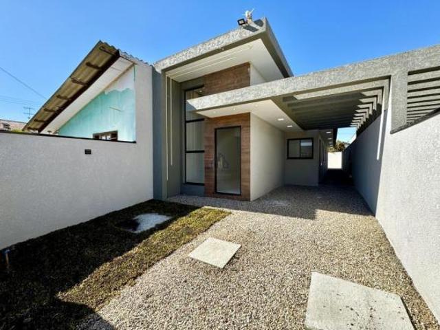 Casa no Costeira próximo a entrada do Caminho do Vinho