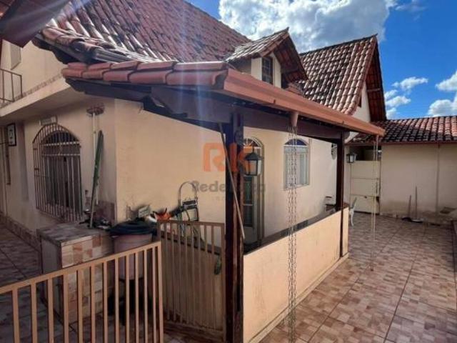 CASA NO COQUEIROS | BELO HORIZONTE