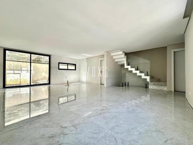 Casa no Cristiano Strobel 246m2 piscina e spa