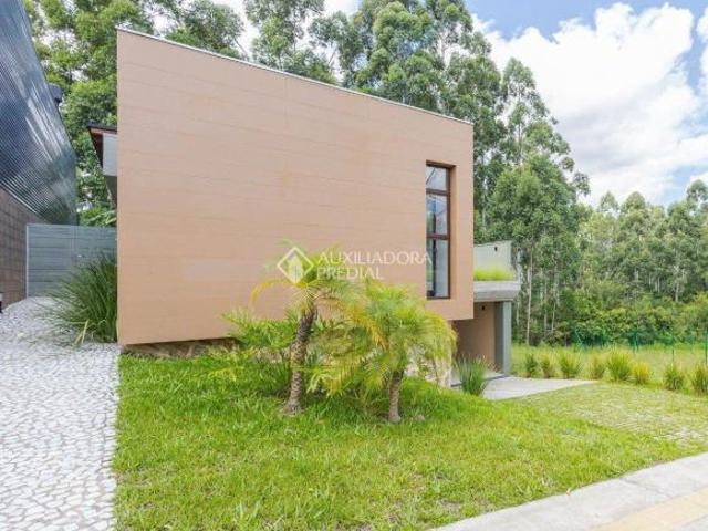CASA NO ESTILO AMERICANA