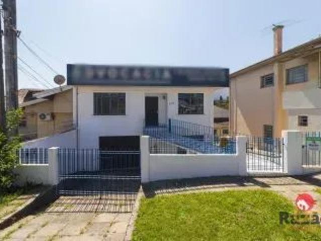 Casa no Guabirotuba de 147 m² com 3 quartos