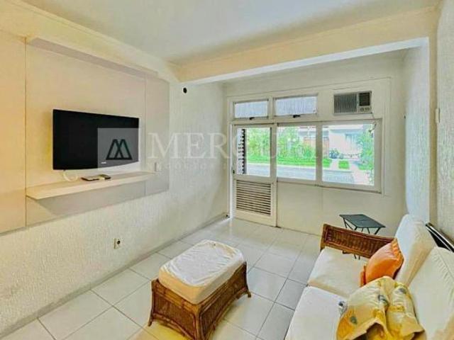 Casa no Guarujá, Condomínio Fechado com 2 Quartos, Sala Ampla e Cozinha Mobiliada Marina Del Rey