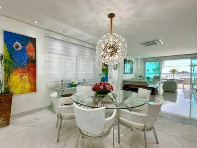Casa no Guarujá, Enseada, Triplex, 5 Quartos, Suítes e Varanda Gourmet com Piscina e Vista Mar Mer