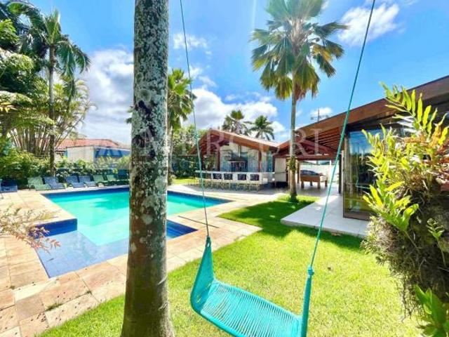 Casa no Guarujá, Enseada, com Piscina e Churrasqueira Mercuri Imóveis Imobiliária no Guarujá