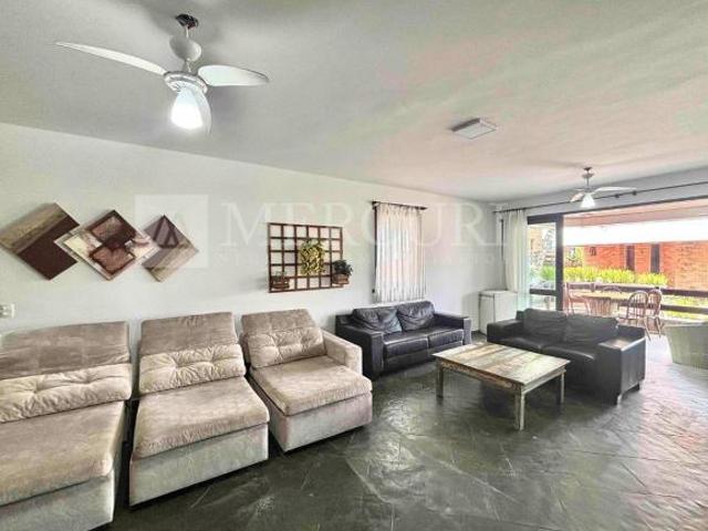 Casa no Guarujá, Enseada, com Vista para o Mar, Condomínio Fechado Mercuri Imóveis Imobiliária