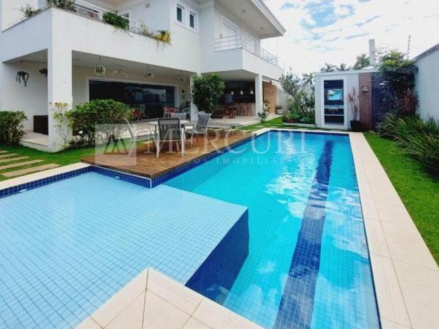Casa no Guarujá, Enseada, Piscina, Churrasqueira, 5 Suítes Mercuri Imóveis Imobiliária no Guaruj