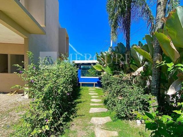 Casa no Guarujá, Praia da Enseada, 2 Suítes e Área Gourmet Mercuri Imóveis Imobiliária no Guaruj