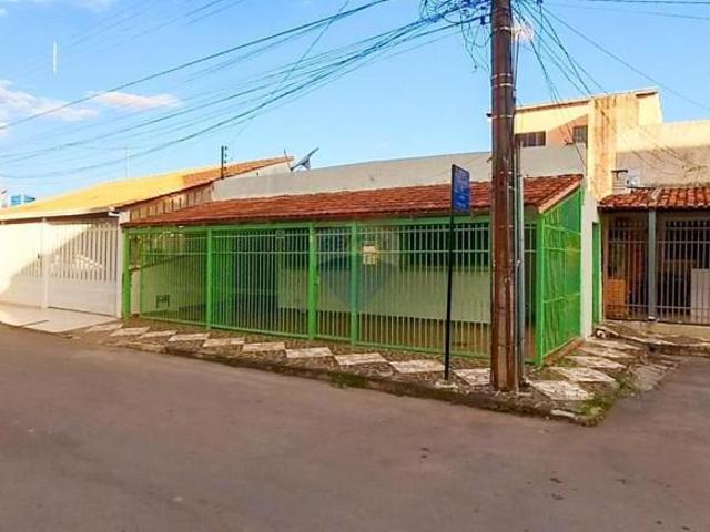 Casa no Guará I QE 04 em Lote 200m² com 2 Casas Independentes Ideal para Investidor Próximo à EPTG R