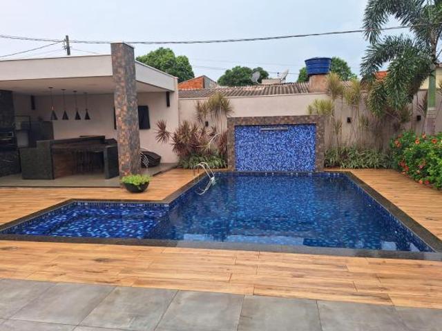 Casa no Jardim Água Boa – Três Mil Metros do Centro!