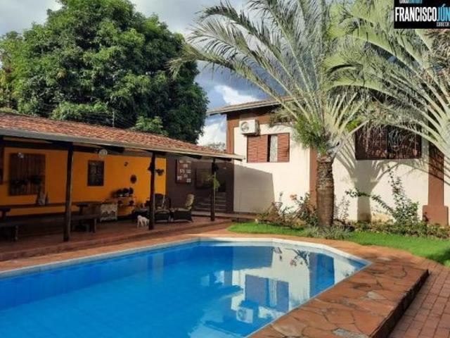 CASA NO JARDIM AMÉRICA