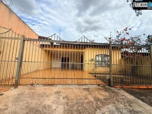CASA NO JARDIM AMÉRICA