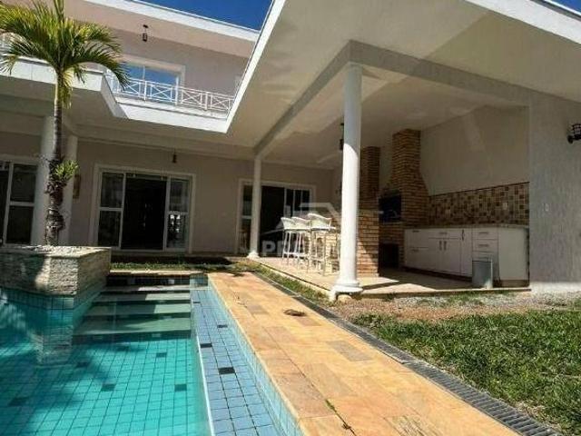 Casa no Jardim Apolo com 5 suítes