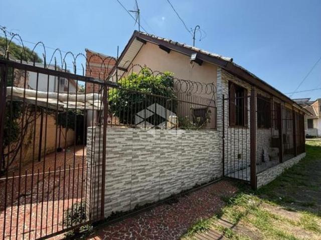 CASA NO JARDIM CARVALHO!