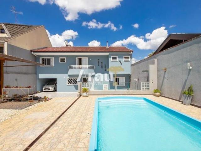 Casa no Jardim das Américas com 5 quartos e Piscina!