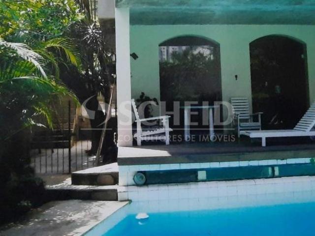 Casa no Jardim Guedala com 5 quartos 3 suítes com 4 vagas de garagem