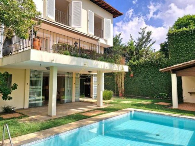 Casa no Jardim Guedala com Lazer Completo, 4 Dormitórios e 6 Vagas
