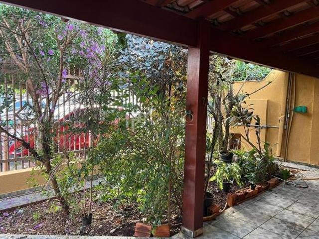 CASA NO JARDIM IDEAL COM ENERGIA FOTOVOLTAICA