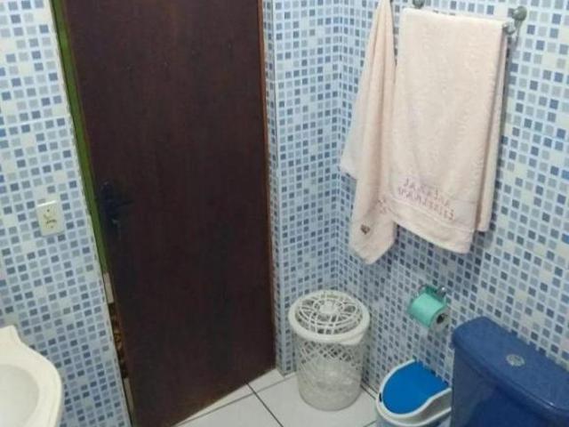 Casa no Jardim Imperial, 2 dorms, lavanderia, 2 vagas, aceita permuta
