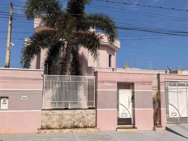 Casa no Jardim Jatobá em Artur Nogueira SP