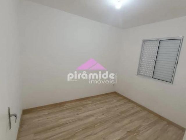 Casa no Jardim Layr no Condomínio Belle Vista em Mogi das Cruzes