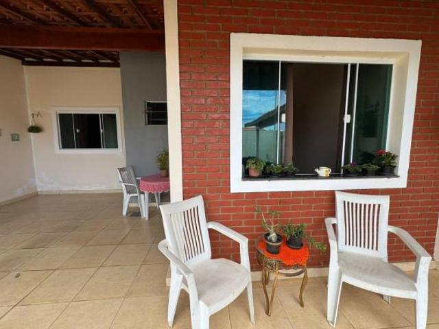 Casa no Jardim Leonor em Artur Nogueira