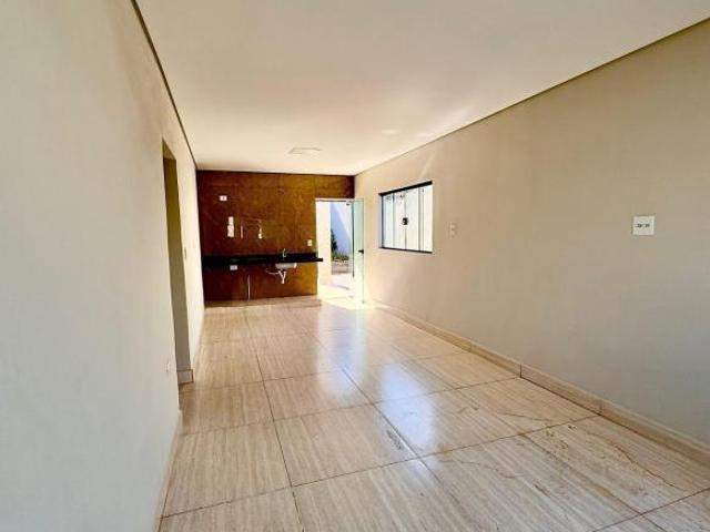 Casa no Jardim Martins por R$ 350.000,00