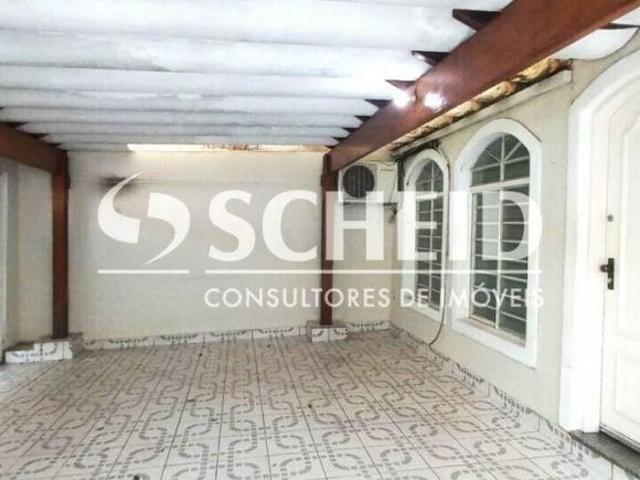 Casa no Jardim Marajoara, 2 suites, sendo 1 com banheira desativada, sala, cozinha, 2 vagas