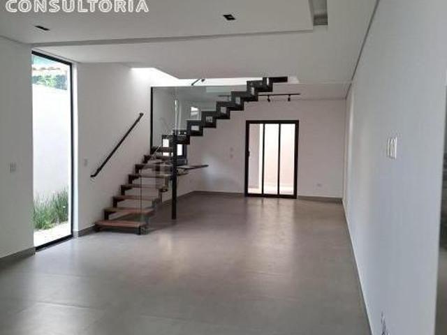 Casa no Jardim Maristela em Atibaia