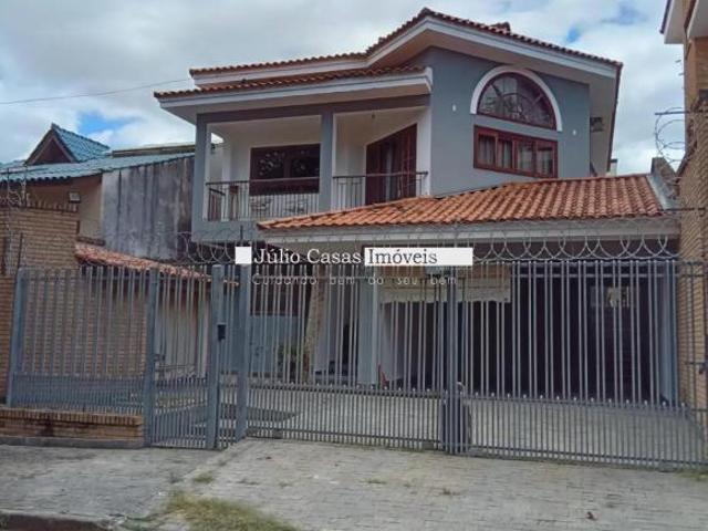 Casa no Jardim Pagliato com 3 quartos sendo 1 suíte master, 4 vagas de garagem, área gourmet com for