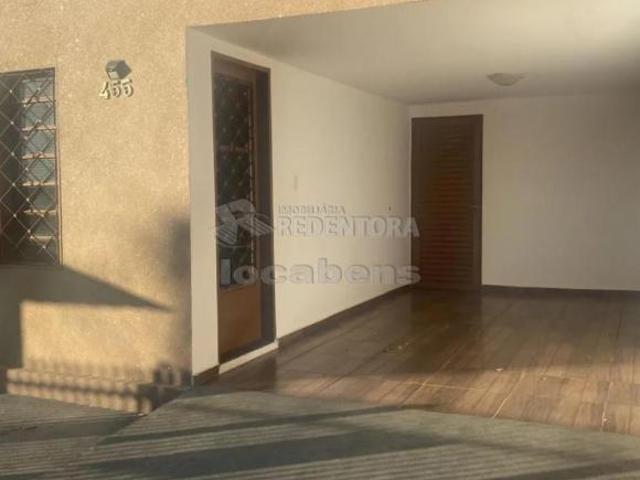 Casa no Jardim Paulista 4 dormitórios, 02 vagas de garagem