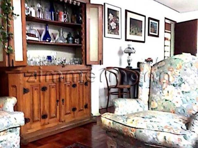 CASA NO JARDIM PAULISTANO 3 DORMITÓRIOS