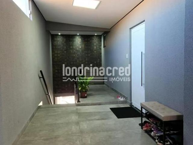 Casa no Jardim Presidente com 3 quartos, área plana, lazer completo com piscina aquecida, sala de ga