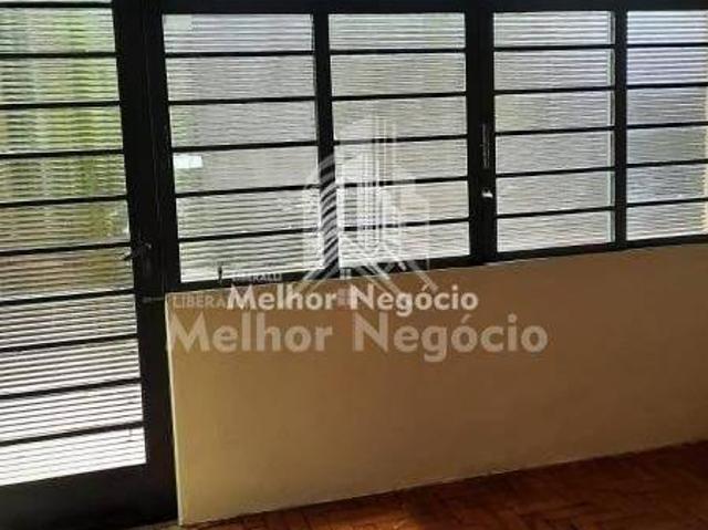 Casa no Jardim Primavera em Campinas, SP. Casa com 4 dorms sendo 1 suite, 4 banheiros, 5 vagas de ga