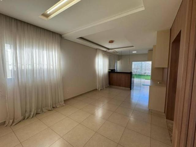 Casa no Jardim Rezek II