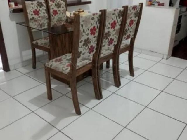 Casa no Jd. Mariteia em São José dos Campos