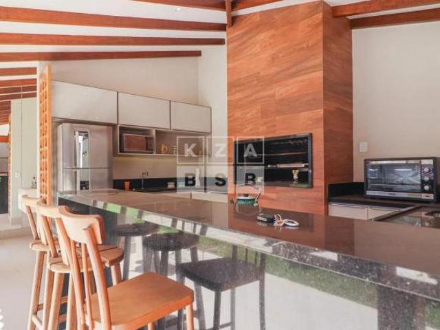 Casa no Lago Norte! Reformada com 4 quartos na Ql 6