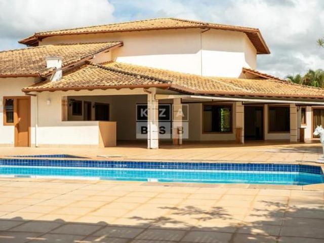 Casa no Lago Sul! Com 5 quartos no Setor de Mansões Dom Bosco SMDB