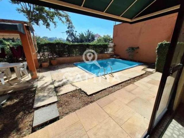 Casa no Pacaembu com vista para o vale e piscina