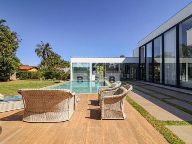 Casa no Park Way 4 quartos 4 suítes 365 m² SMPW 18