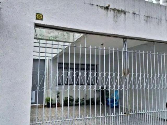 CASA NO PARQUE DOS CAMARGOS