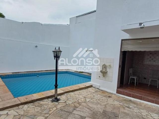 casa no parque dos príncipes isolada !