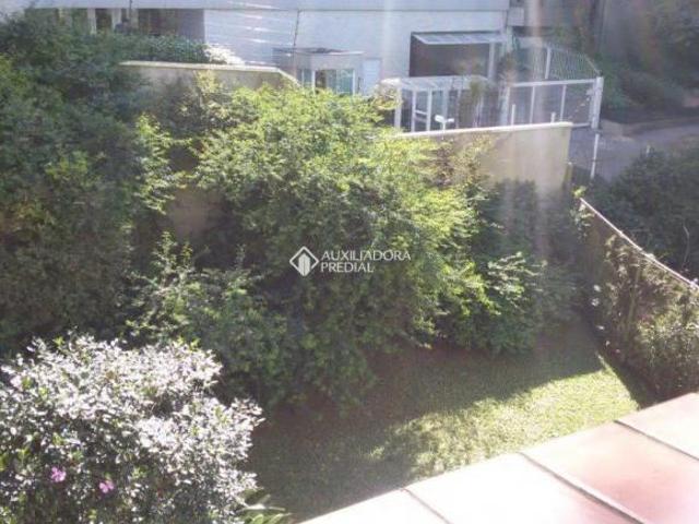 Casa no Petropolis excelente ponto tb para comercio