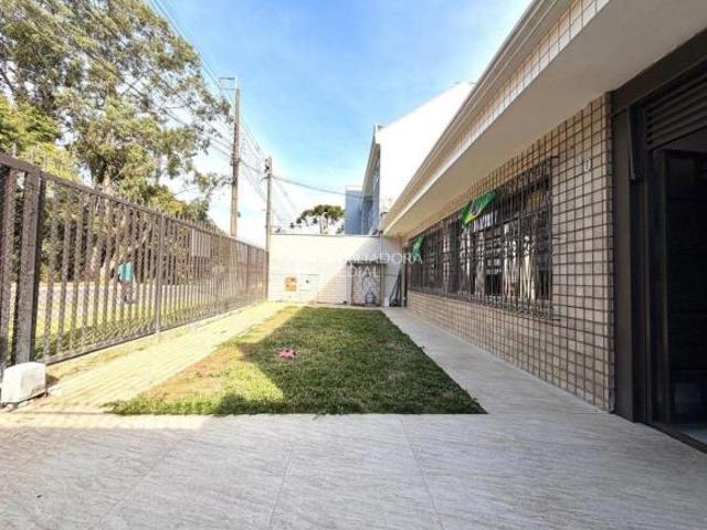 Casa no Pinheirinho com 3 quartos, área gourmet e piscina aquecida