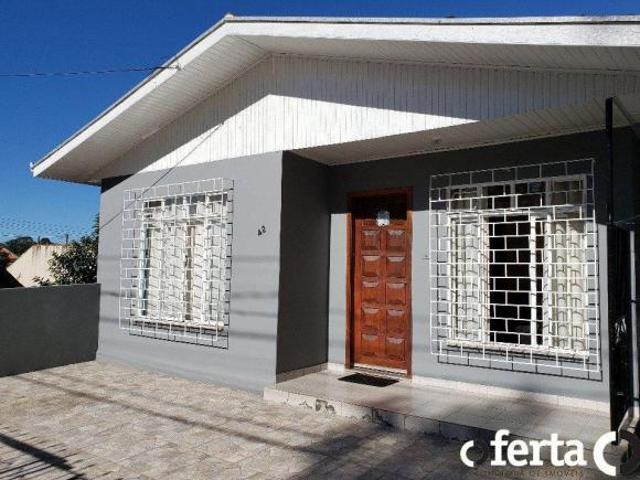 Casa no Porto das Laranjeira, em Araucária