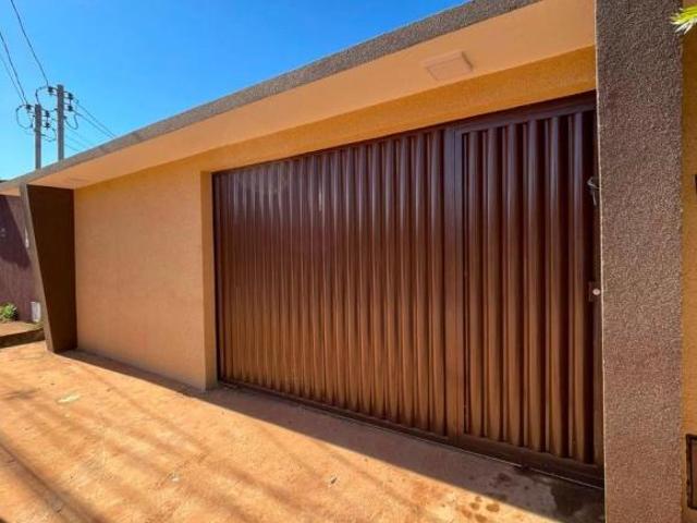 Casa no Pq Lago, 3 quartos, 2 vagas Garagem
